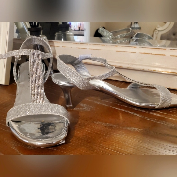 Karen Scott | Shoes | Silver Evening Heels | Poshmark